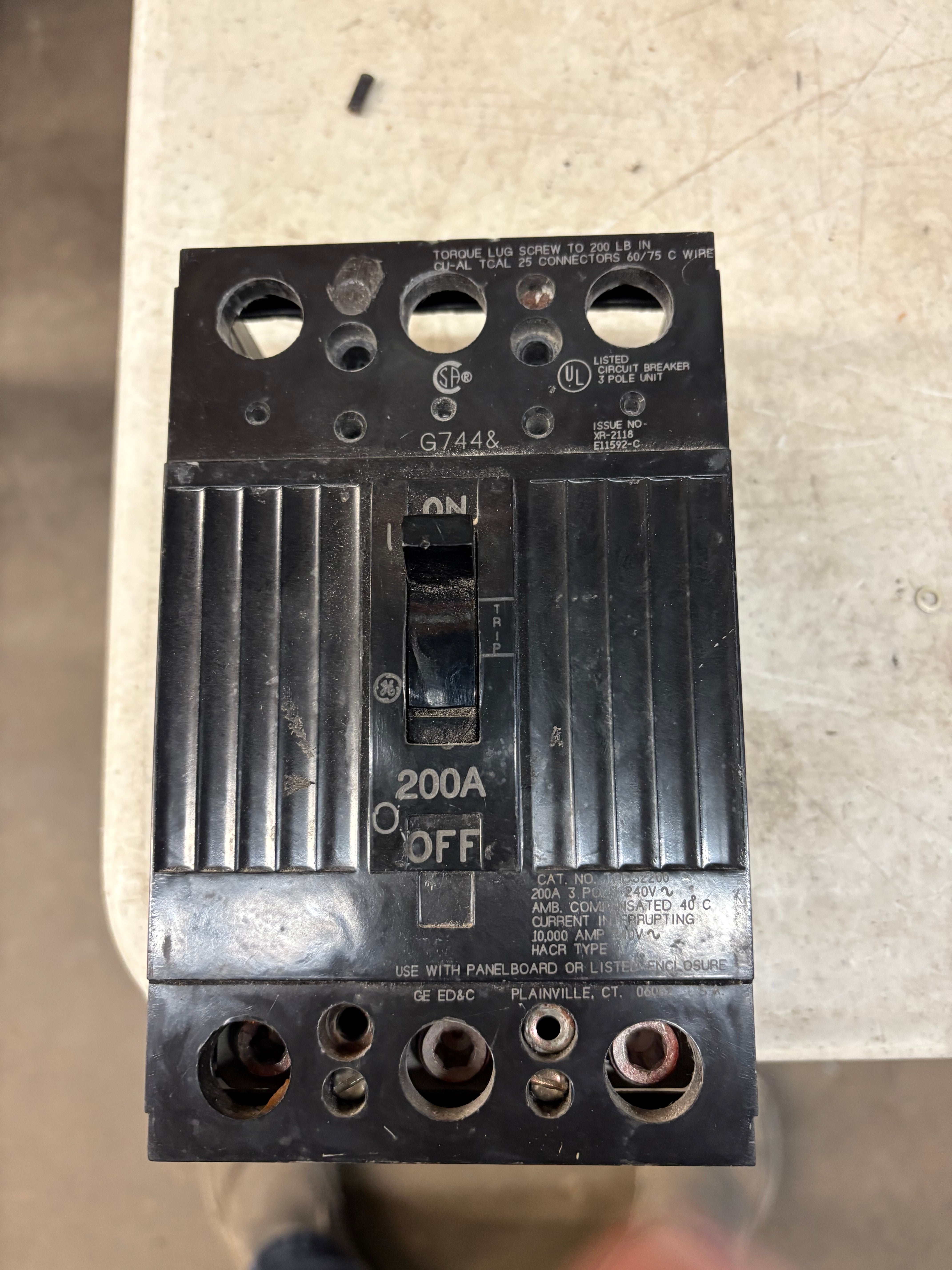 TQD32200 200AMP GE GENERAL ELECTRIC BREAKER